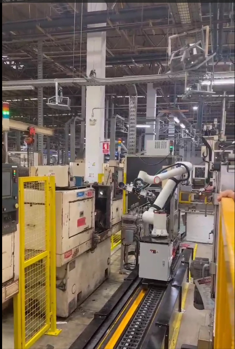 Machine tool loading and unloading robot_YUNLANZONG ROBOT (SUZHOU) CO ...